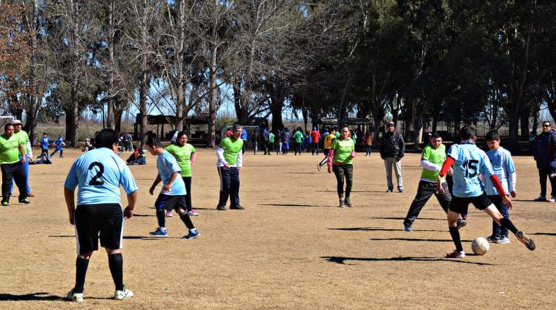 Alvear recibió al fútbol adaptado